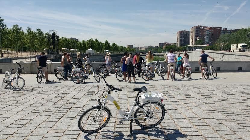 Madrid: 3-Hour Sightseeing Tour by Electric Bike