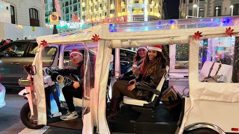 Madrid: "Christmas Tuk Tuk. Luxury Lights and Joy Ride"