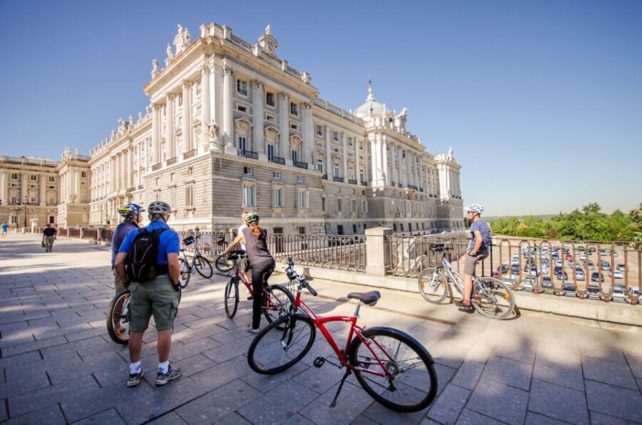 Madrid City Guided Bike/E-Bike Tour for Small Groups