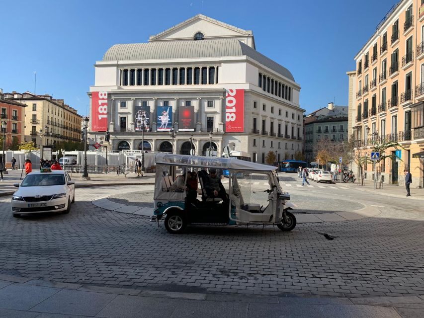 Madrid: City Highlights Tuk Tuk Tour