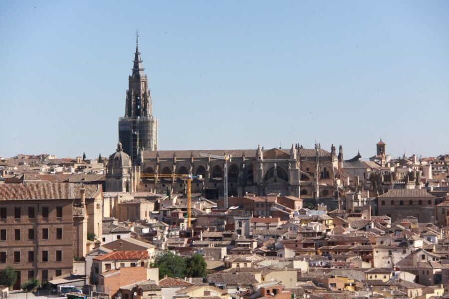 Madrid: Full-Day Guided Tour of Toledo with Cathedral Visit