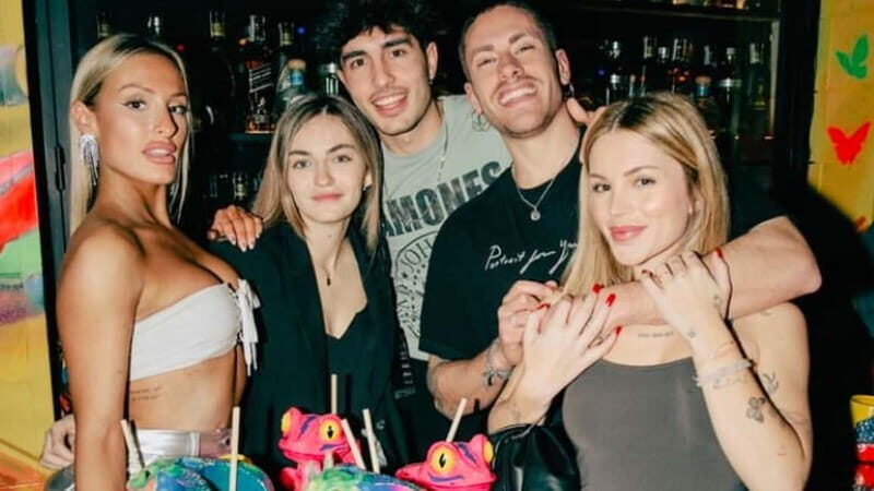 Madrid: Pub Crawl | Free shot & Free Club entry