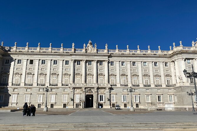 Madrid: Royal Palace Semi-private tour - Introduction