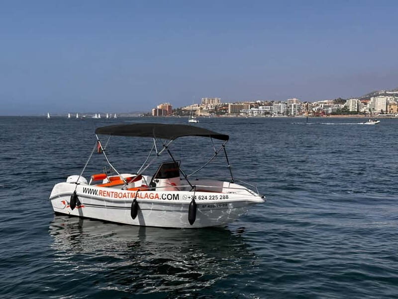 Malaga: Boat rental without license
