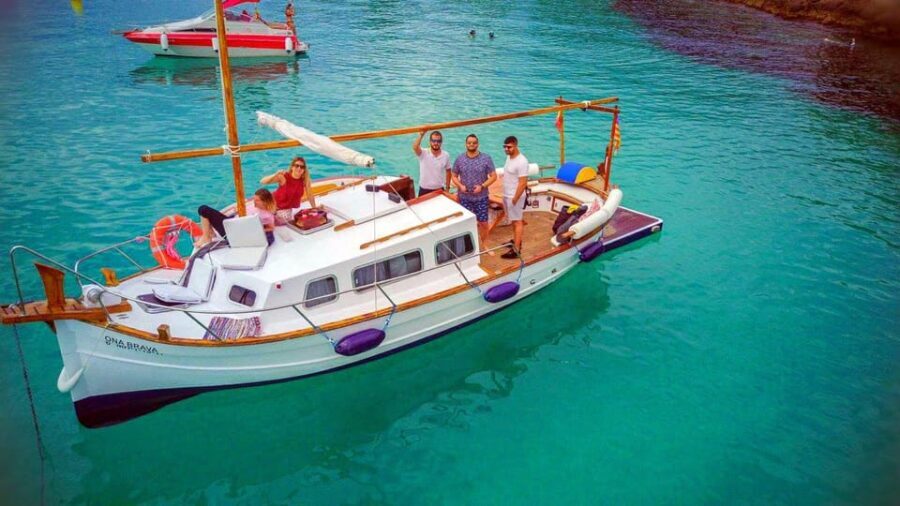 Mallorca: Llaüt Excursion around Palma with food and drinks
