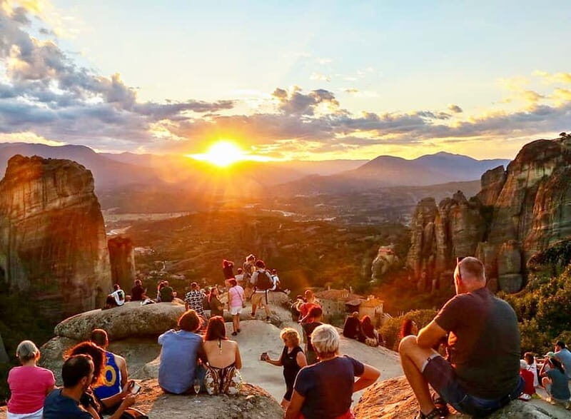 Meteora: Majestic Sunset Tour & Monasteries with Local Guide