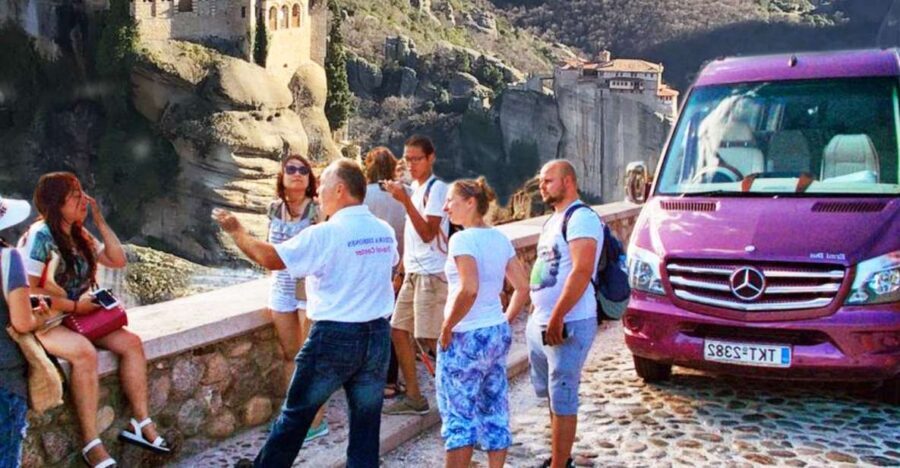 Meteora: Panoramic Morning Small Group Tour with Local Guide