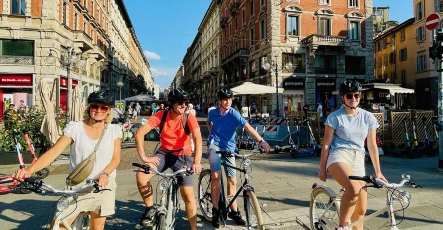 Milan: Bike tour of the city