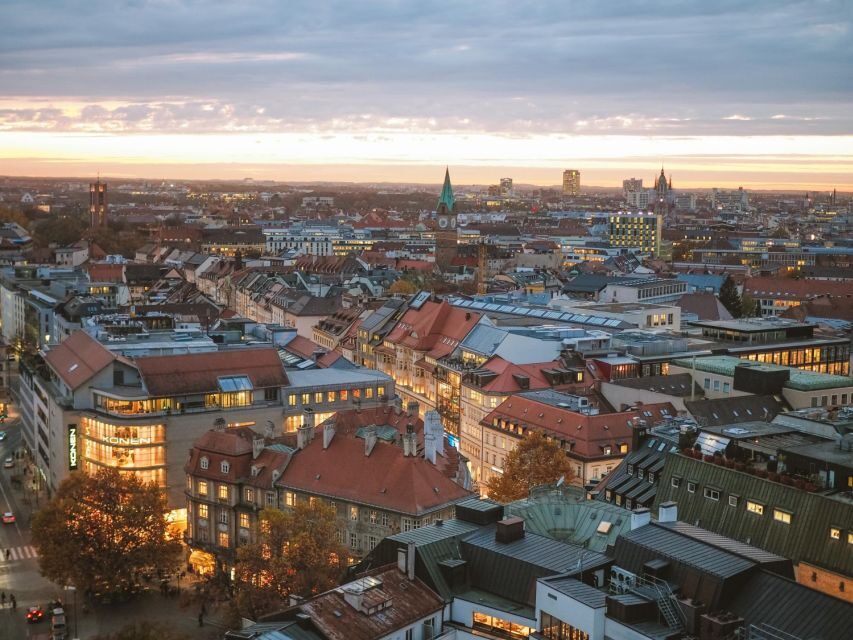 Munich: Christmas Market Magic Walking Tour with a Local