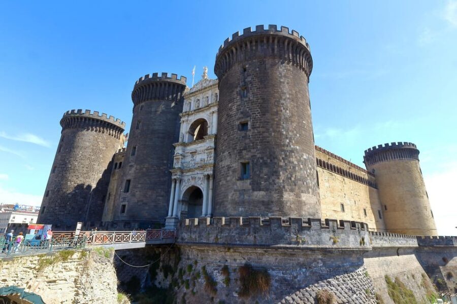 Naples: Evening Sightseeing with Gourmet Dinner