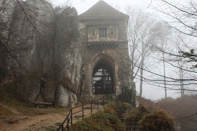 Ojców National Park and Pieskowa Skaa Castle