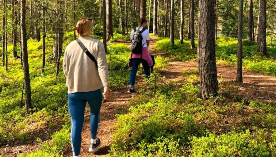 Oslo: Yoga & Hiking with a dog