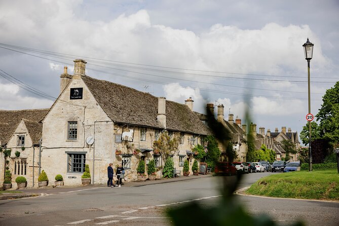 Oxford and Cotswolds Tour with Country Pub Lunch from London - FAQ