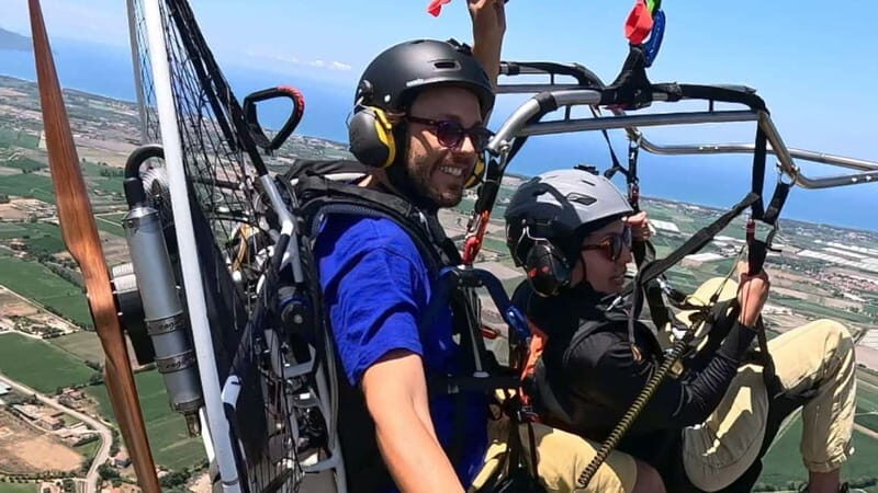 Paestum: powered paragliding flight over the temples