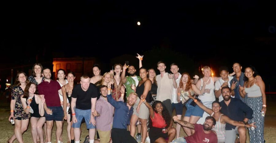 Palermo: Guided Bar Crawl with Shots and Discounts on Drinks