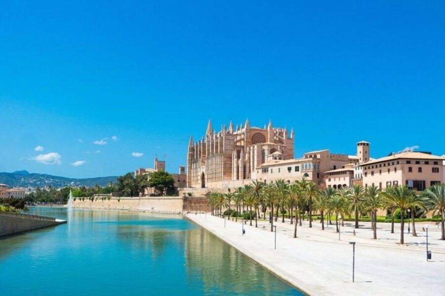 Palma de Mallorca : Must see Walking Tour With A Guide