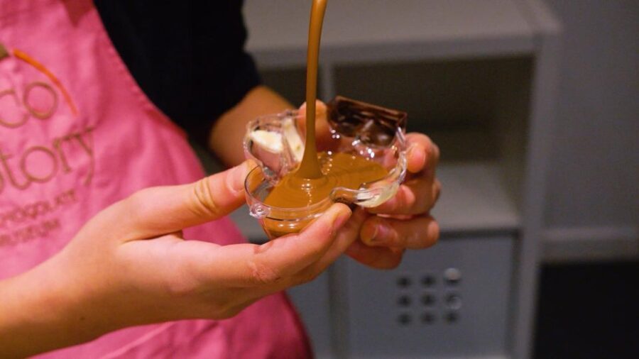 Paris: 45-minute Chocolate Making Workshop at Choco-Story - What the Experience Looks Like