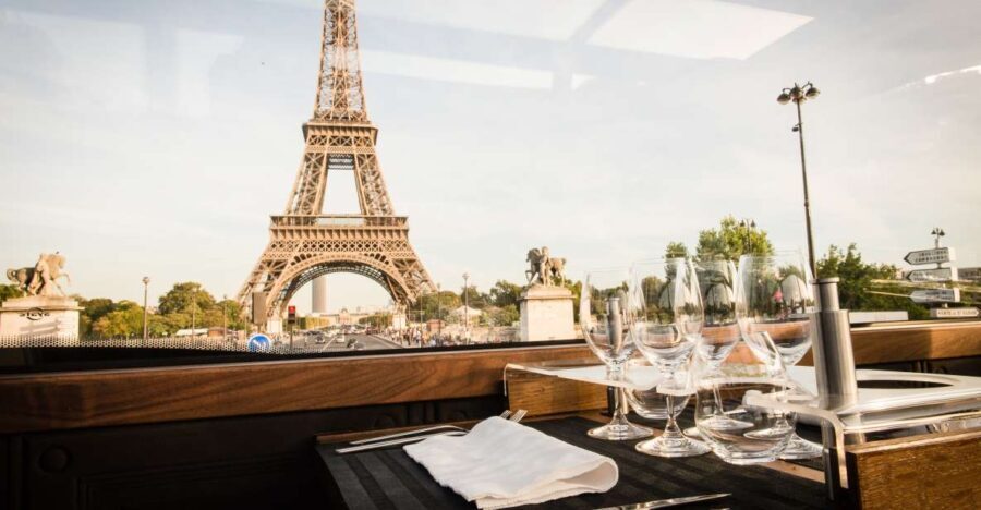 Paris: Bustronome Gourmet Dinner Tour