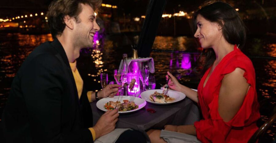 Paris: Christmas & New Year Lunch or Dinner Cruise