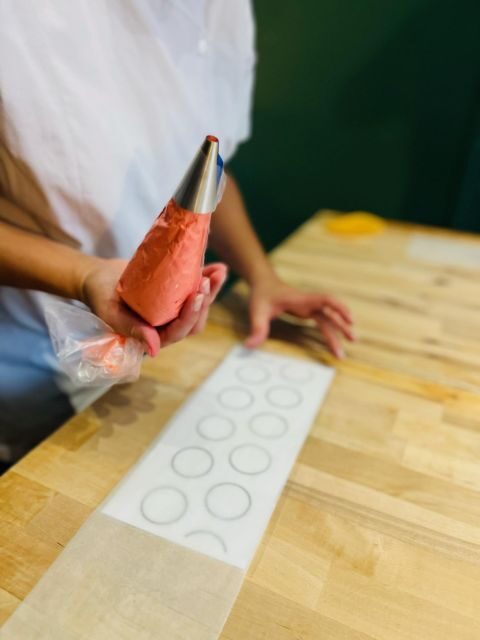 Paris: French Macaron Culinary Class with a Chef