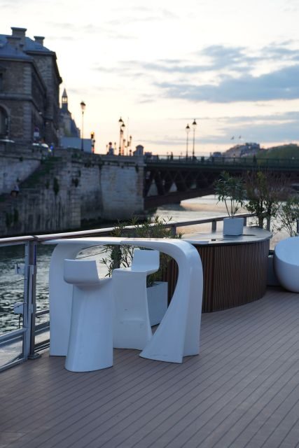 Paris: Gourmet Dinner Cruise on Seine River with Live Music