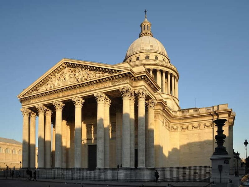 Paris Latin quarter: Private walking tour with a local guide - Why This Tour Offers Good Value
