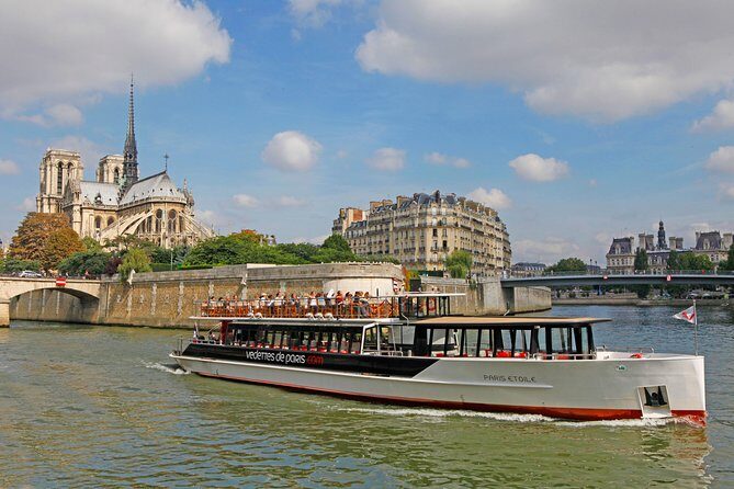 Paris Sightseeing Tour with Seine River Cruise from Disneyland®