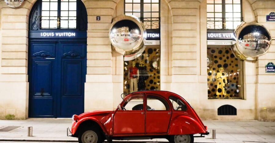 Paris :Tour 2CV Paris Secret - A Closely Shaped Itinerary for an Authentic Paris Experience