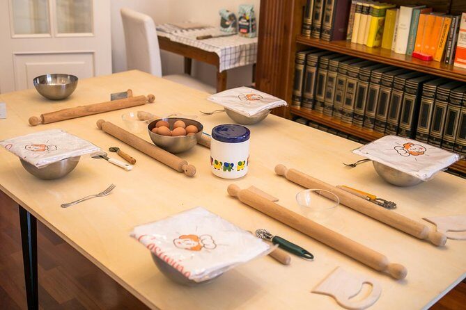 Pasta-making class at a Cesarina's home with tasting in Modena