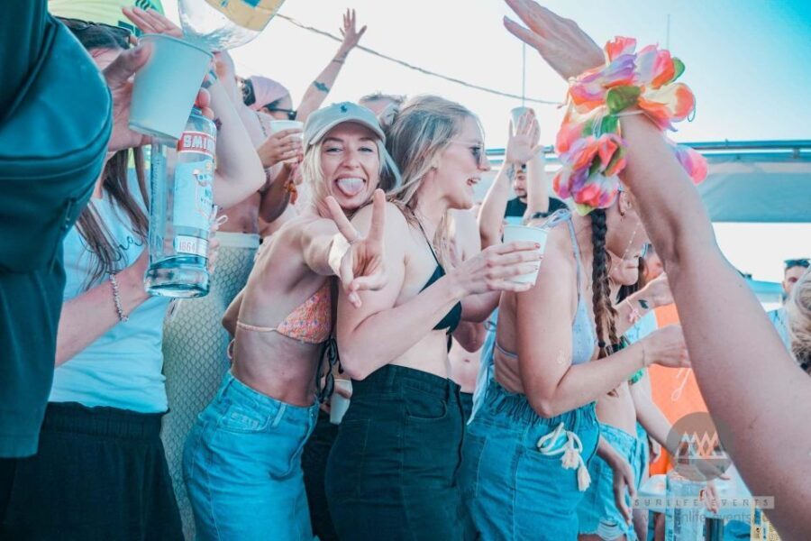 Playa de Palma: Boat Party with DJ, Buffet and Entertainment - Is It Worth the Price?