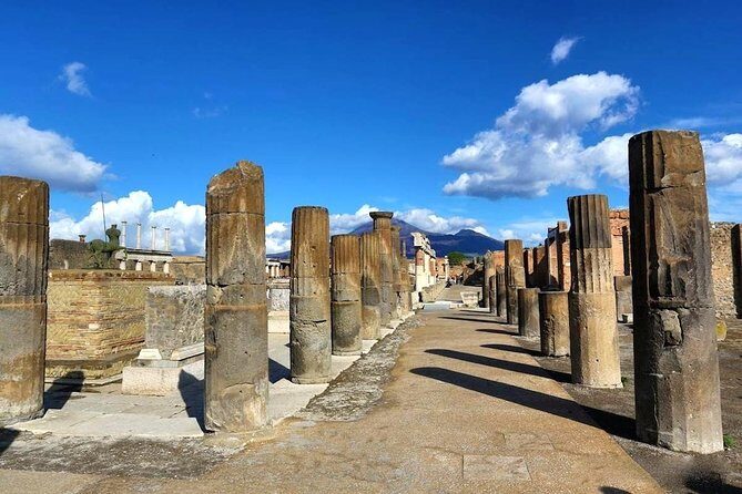 Pompeii: 2-Hour Walking Tour with professional guide