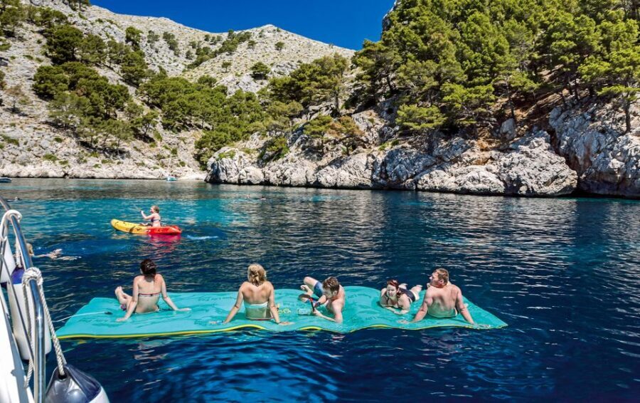 Port d'Alcudia: North Coast Catamaran Cruise with Meal