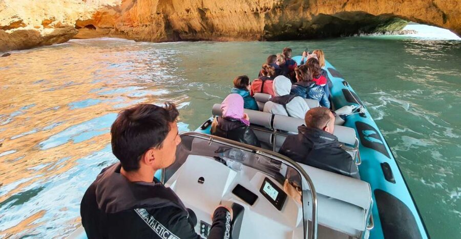 Portimão: Benagil Cave and Praia de Marinha Boat Tour
