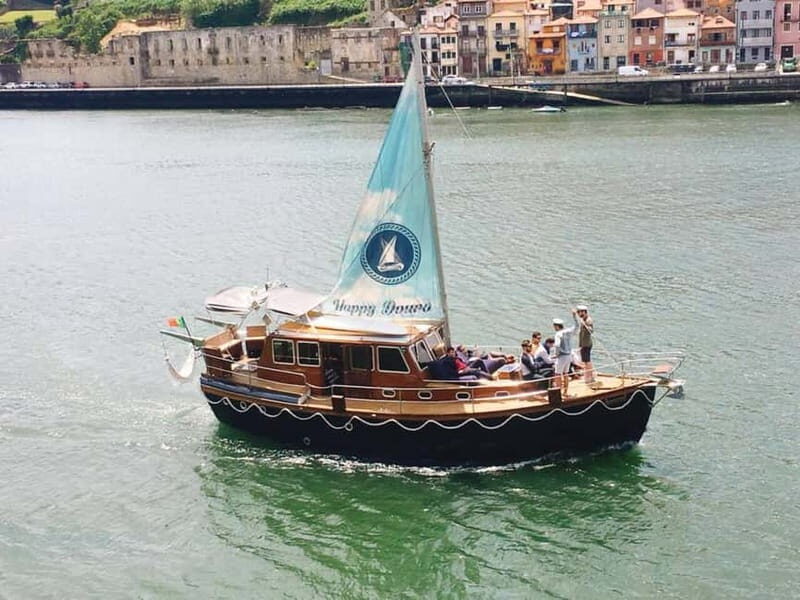 Porto: Douro Classic Boat Tour