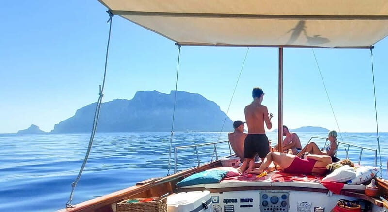 Porto San Paolo: Half Day Boat Tour to Tavolara and Molara