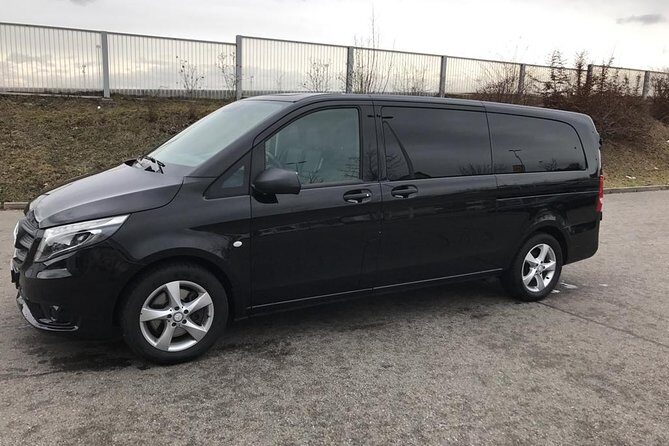 Premium Transfer from Zürich Airport to Zurich city or Zürich city to Airport