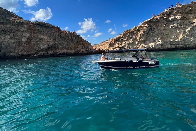Private Boat Charter Blue Lagoon Crystal Lagoon and Comino