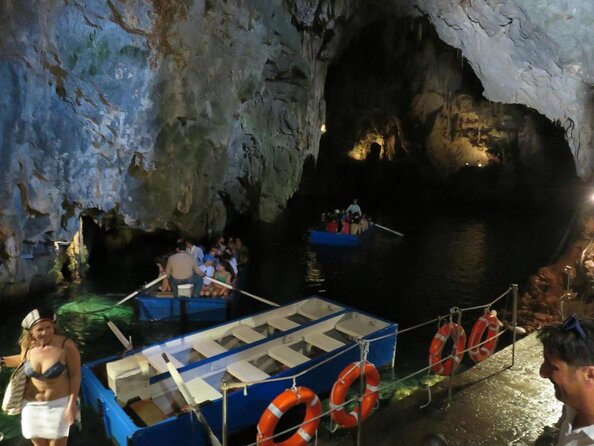 Private Boat Tour from Positano to the Amalfi Coast with Drinks - Key Points