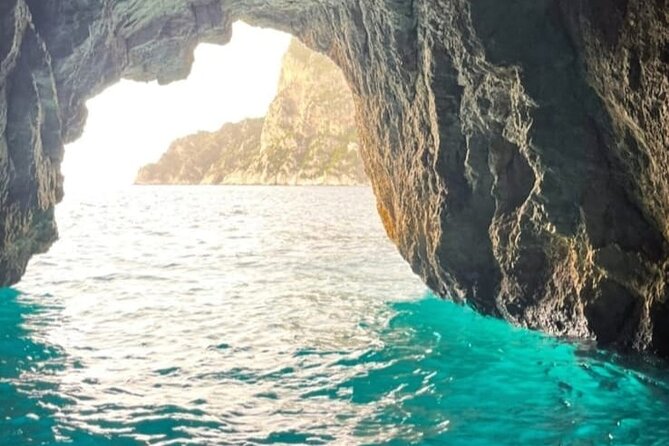 Private Boat Tour from Sorrento to Isle of Capri - Key Points