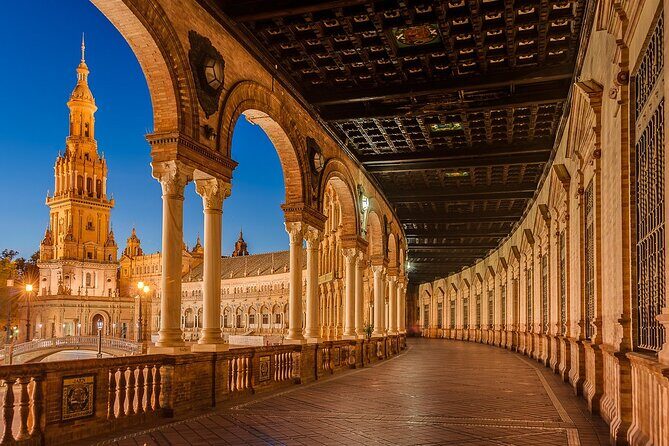 Private Departure Transfer: Hotel to Seville Airport