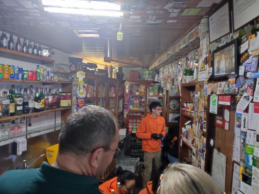 Private - Gastro Hike with Levada Walk and Local Food