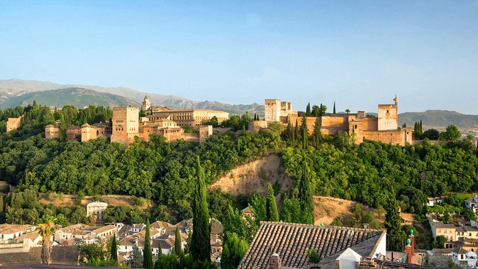 Private Granada Day Trip including Alhambra and Generalife from Seville - A Detailed Look at the Experience