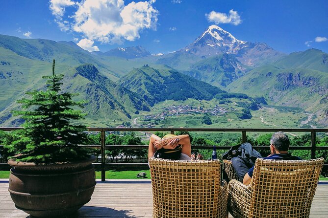 Private Kazbegi Tour: Gergeti, Ananuri & Scenic Views - Key Points