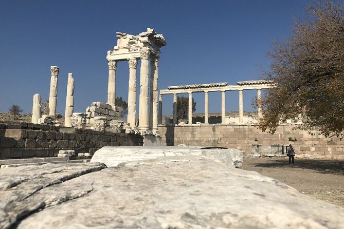 Private Pergamon Day Trip from Istanbul with Flights - Key Points