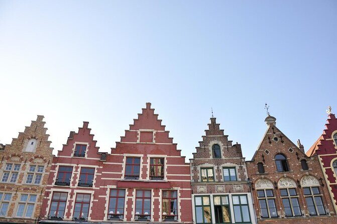 Private sightseeing roundtrip transfer to Bruges from Amsterdam