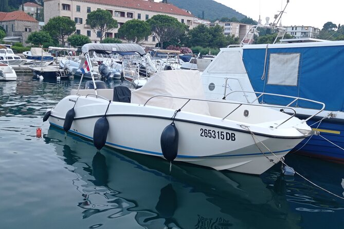 Private Sunset Boat Tour Visit to Dubrovnik with Drinks Included - Key Points