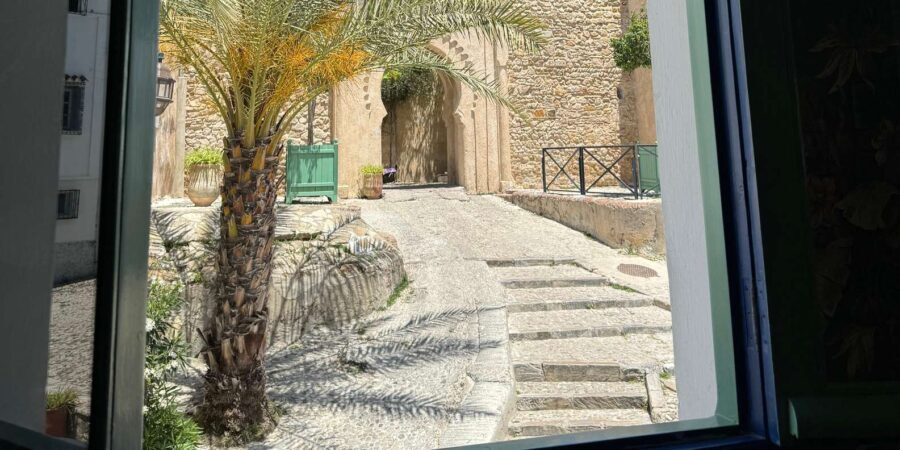 Private Tangier Tour from ferry cruise ship including lunch.