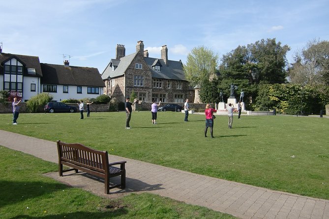 Private Tour: Doctor Who TV Locations and Tour of Cardiff from London - Key Points