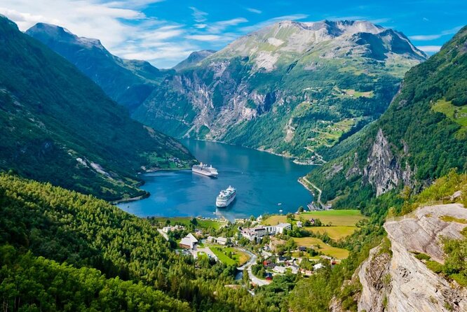 Private tour Geiranger and Glaciers 1 to 15 people - Introduction