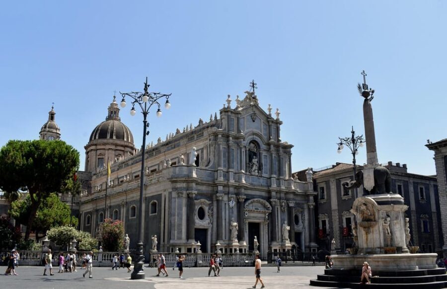 Private Tour in Catania: History, Fish Market and Local Tastings
